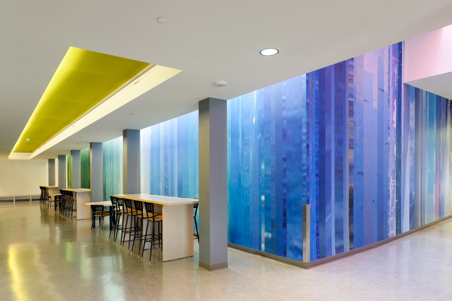 School colours - Canadian Interiors