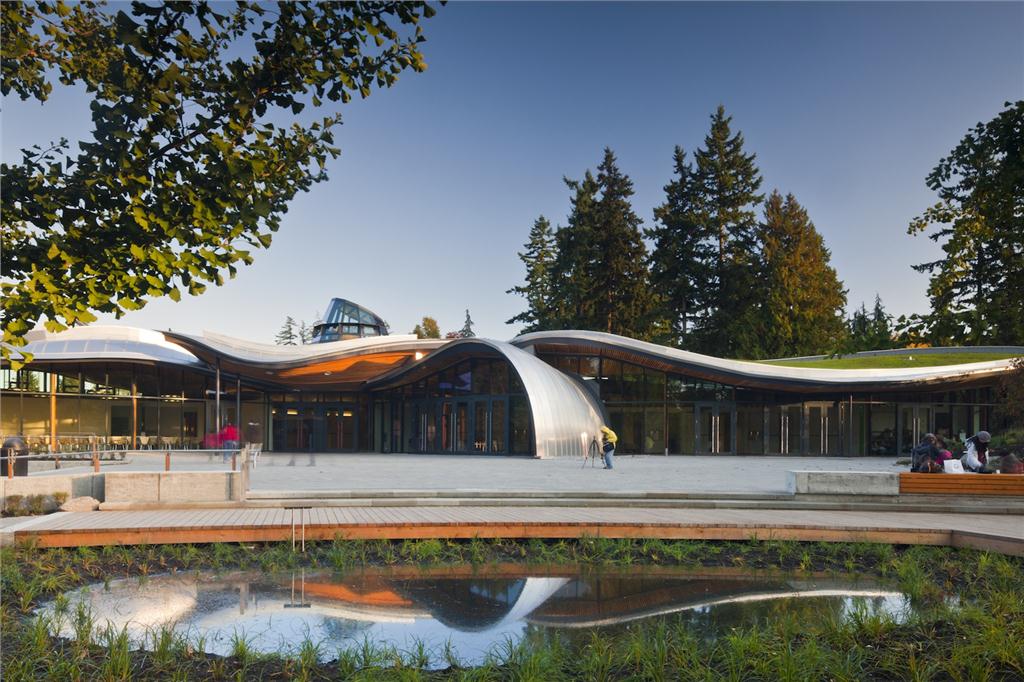The VanDusen Botanical Garden Visitor Centre in Vancouver - by Perkins ...