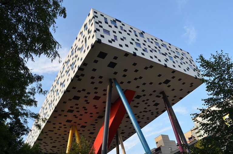 OCAD 'GradEX' lights up downtown Toronto campus May 3-6 - Canadian ...